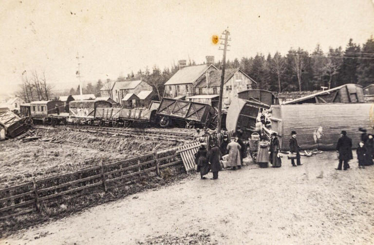 Rare postcards of historic disasters offer fascinating glimpse into ...