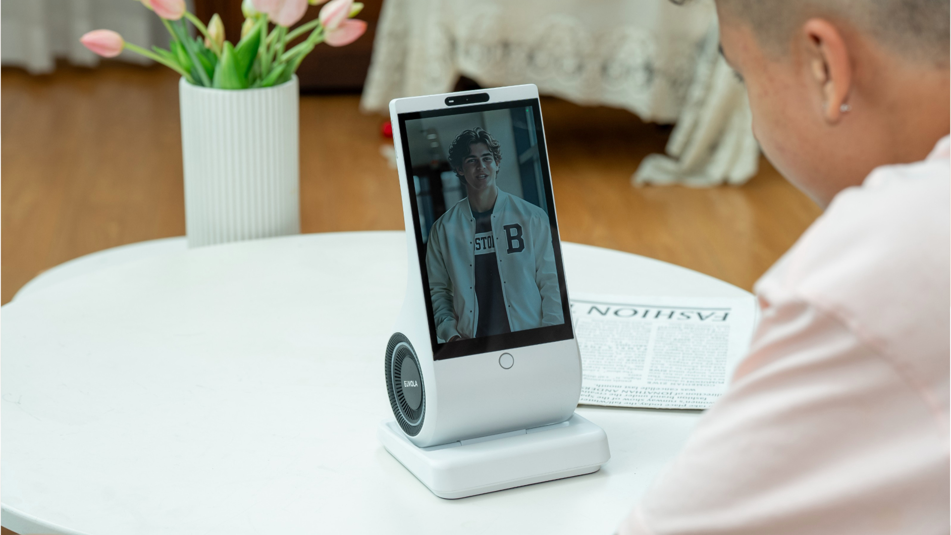 Company Creates The World's First Emotional AI Companion - And It Can ...