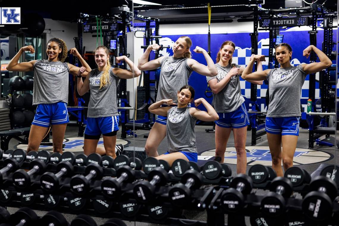 No 6-7 center? No problem. Kentucky women taller on average for 2025-26 ...
