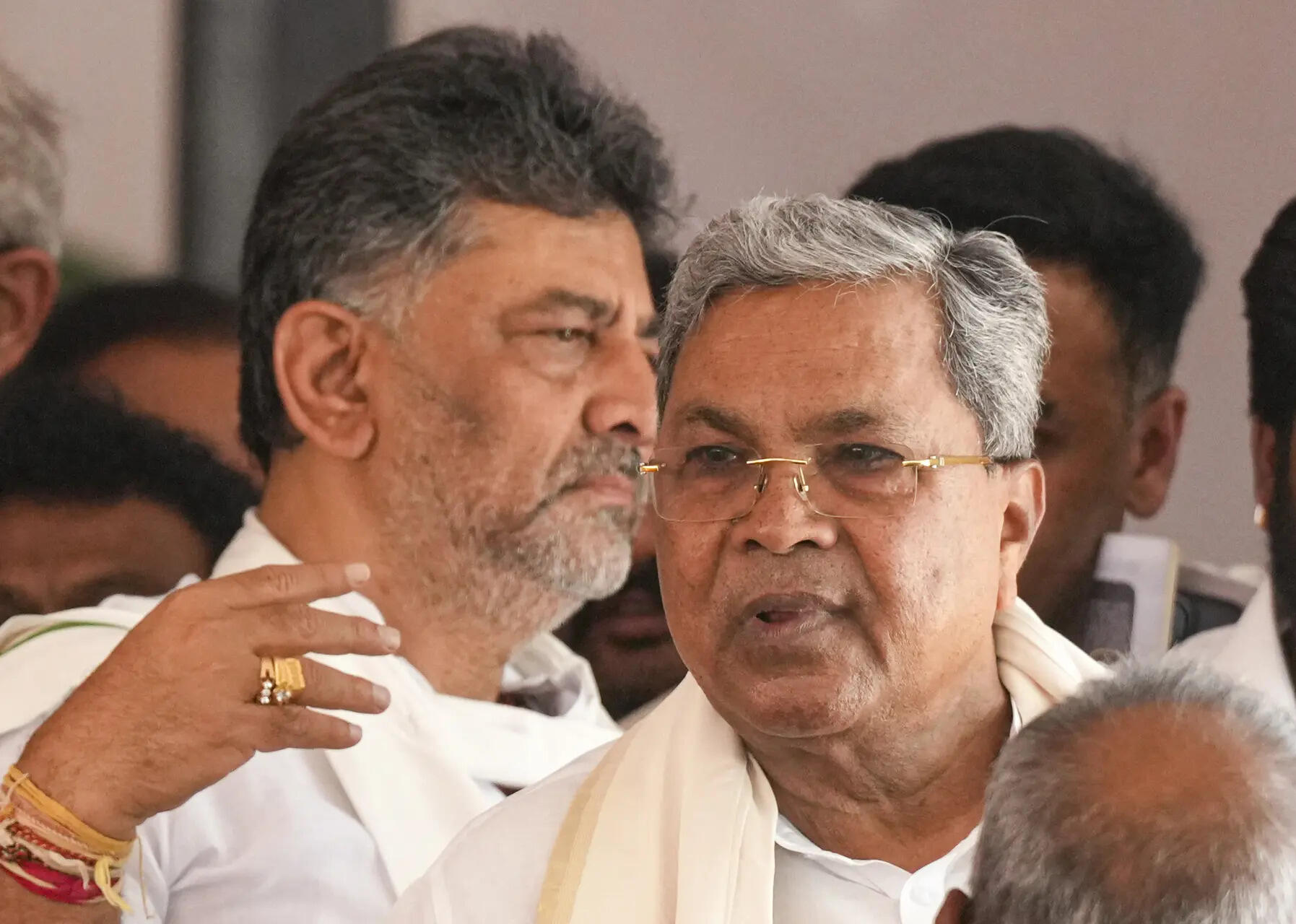 Didn't discuss leadership change with MLAs, MPs in Karnataka: Congress ...
