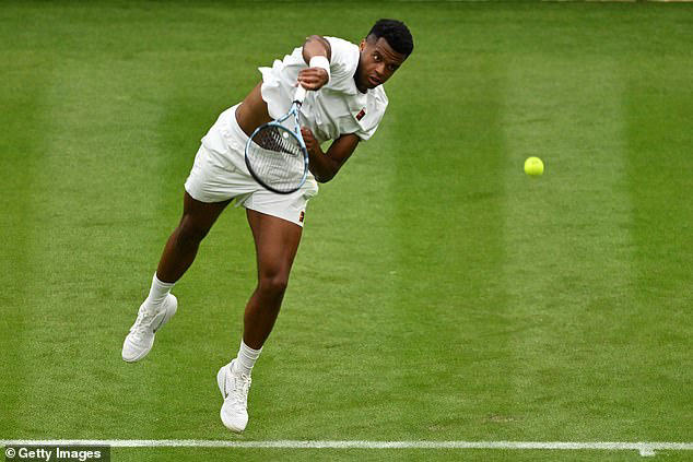 Wimbledon's fastest EVER server! 6'8' French star Giovanni Mpetshi ...