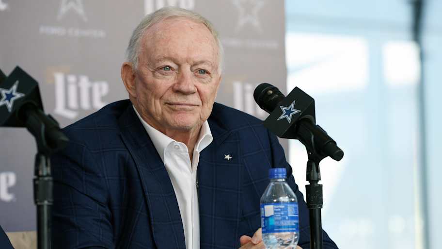 Dallas Cowboys get unflattering comparison to broken down luxury car