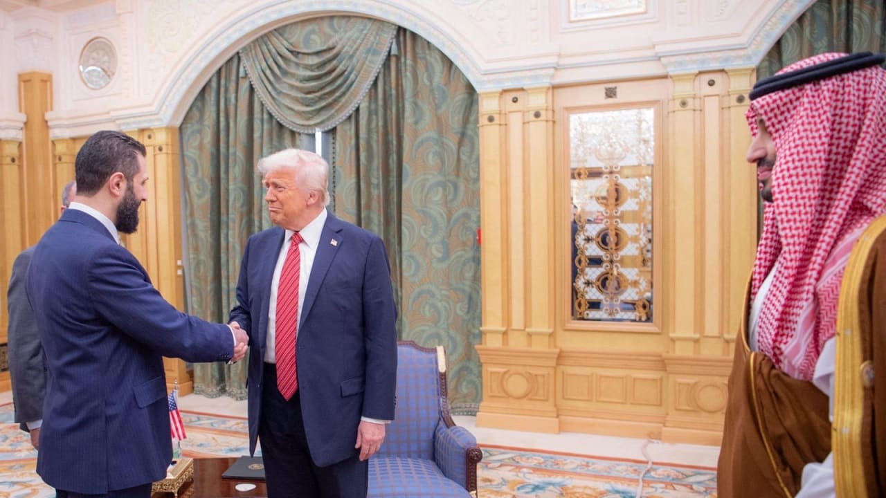 Trump administration lifts key sanctions on Syria, backs new government