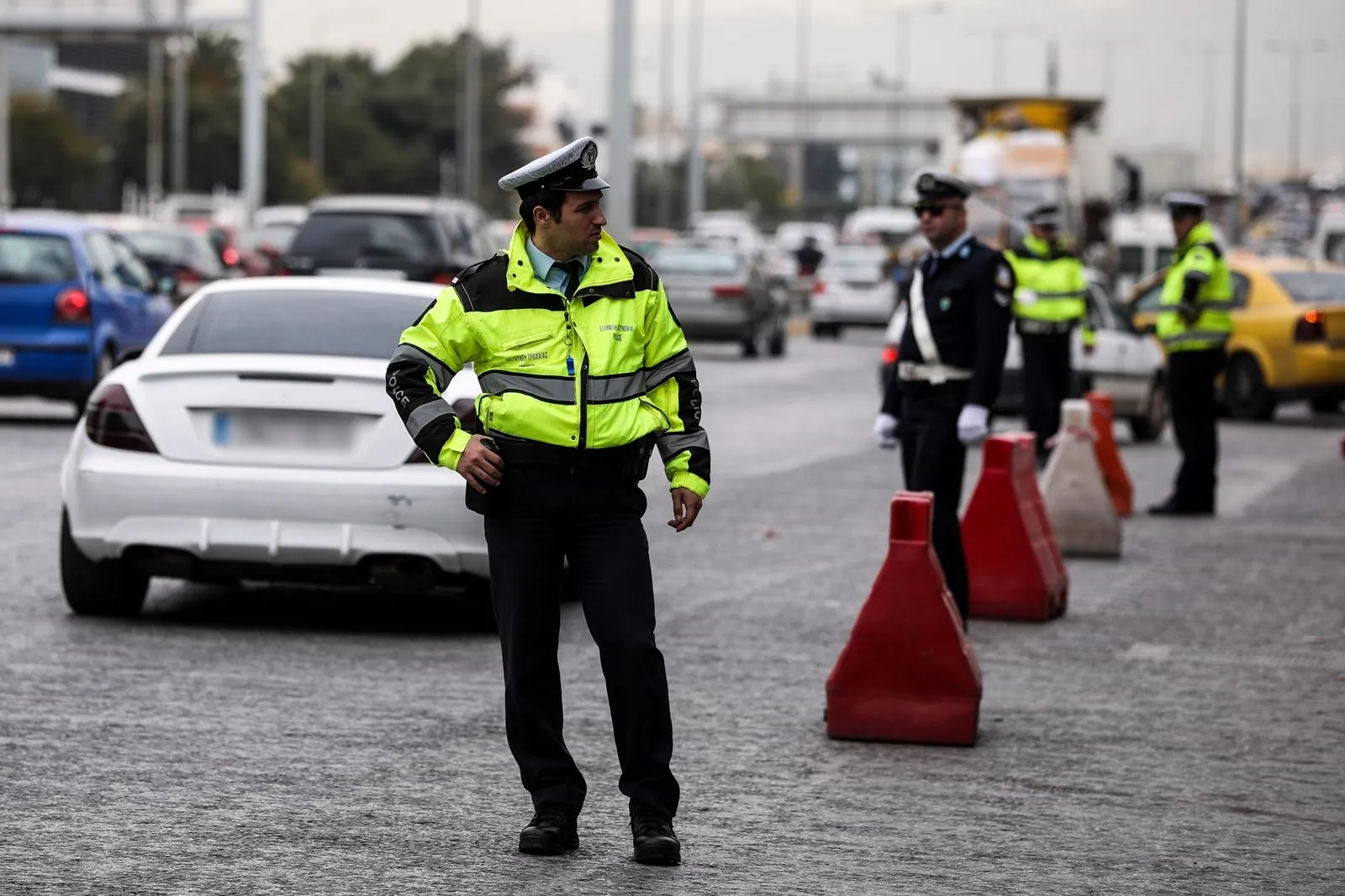 Εκστρατεία “Μηδενικής Ανοχής” για τη μη χρήση κράνους από την Αστυνομία ...
