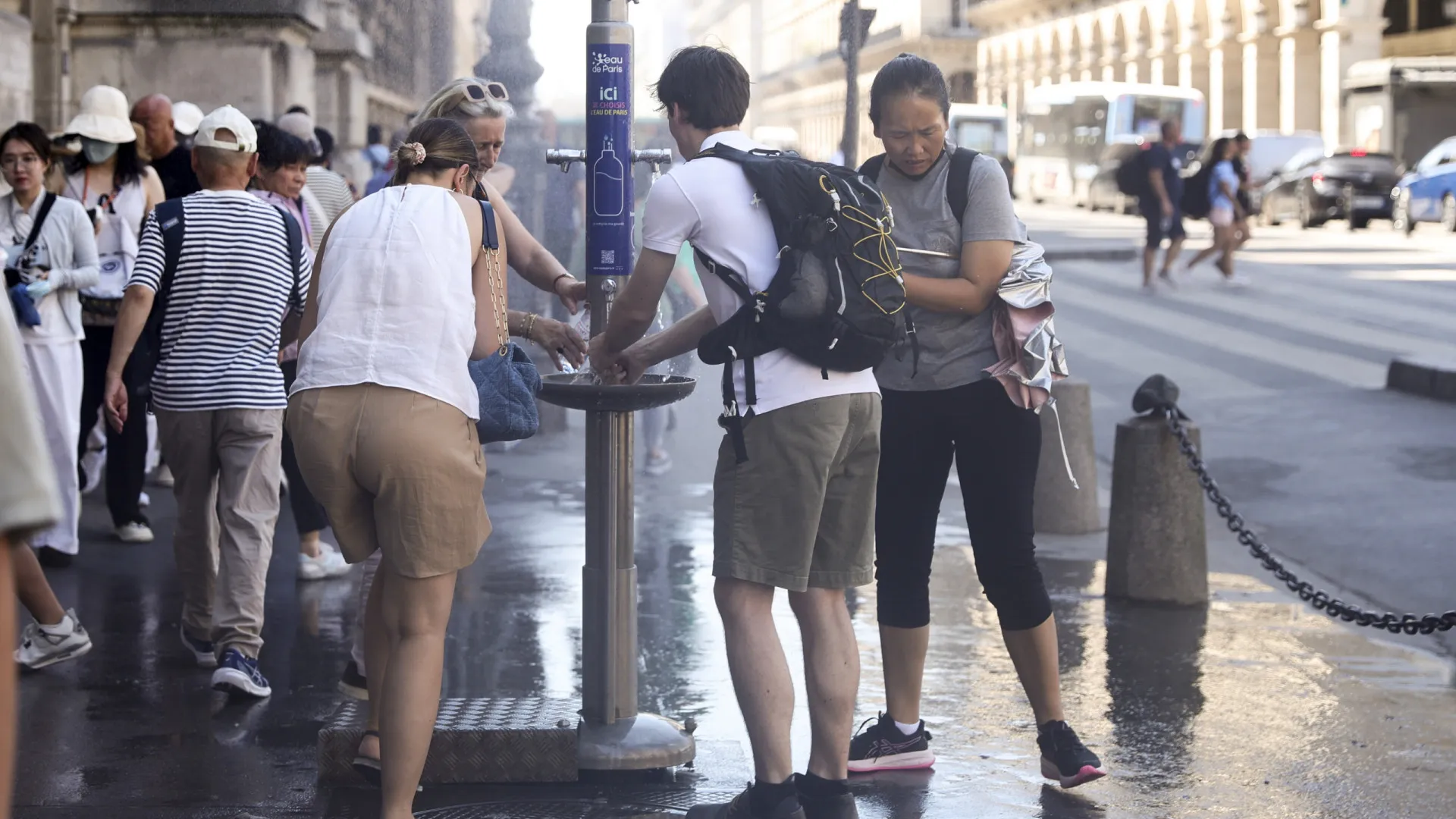 Onda de calor atinge Europa, forma nuvem rara e quebra recordes
