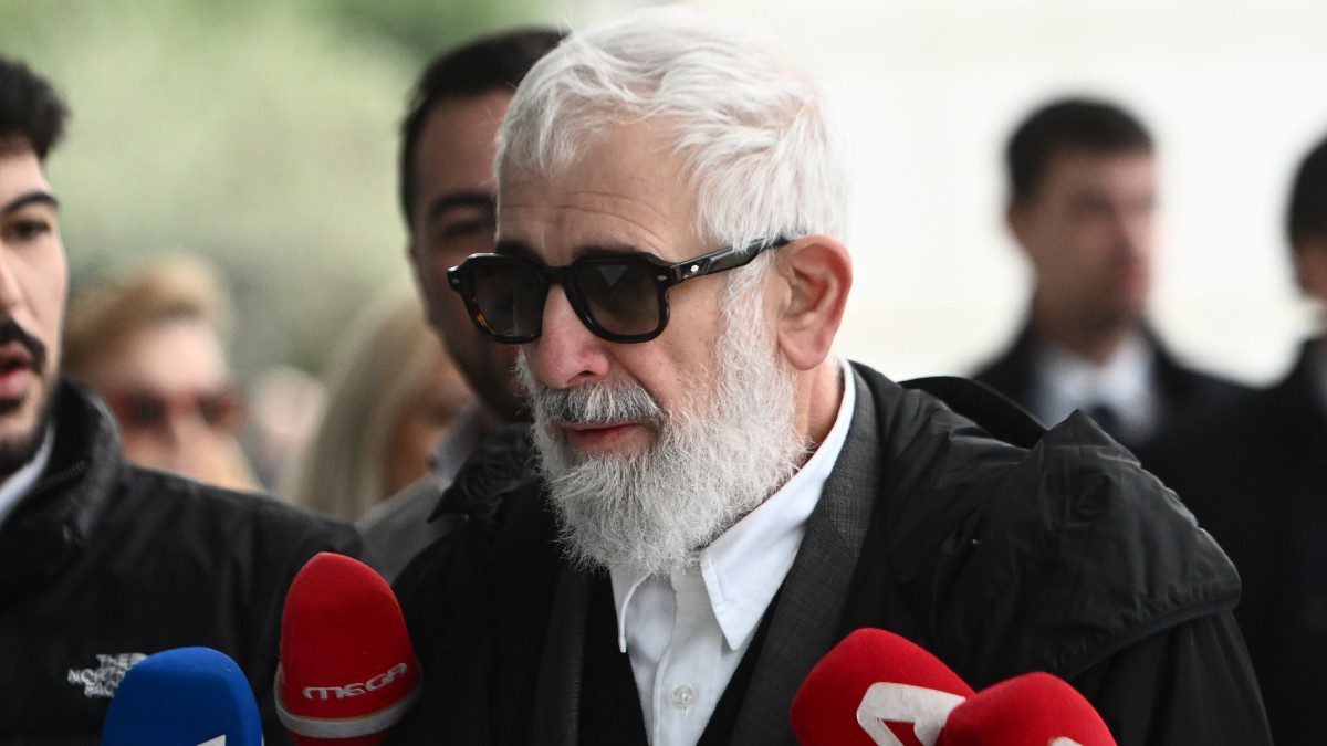 Φιλιππίδης: «Χωρίς προεργασία, πώς ήρθε σε γρήγορη στύση; Εάν δεν είναι ...