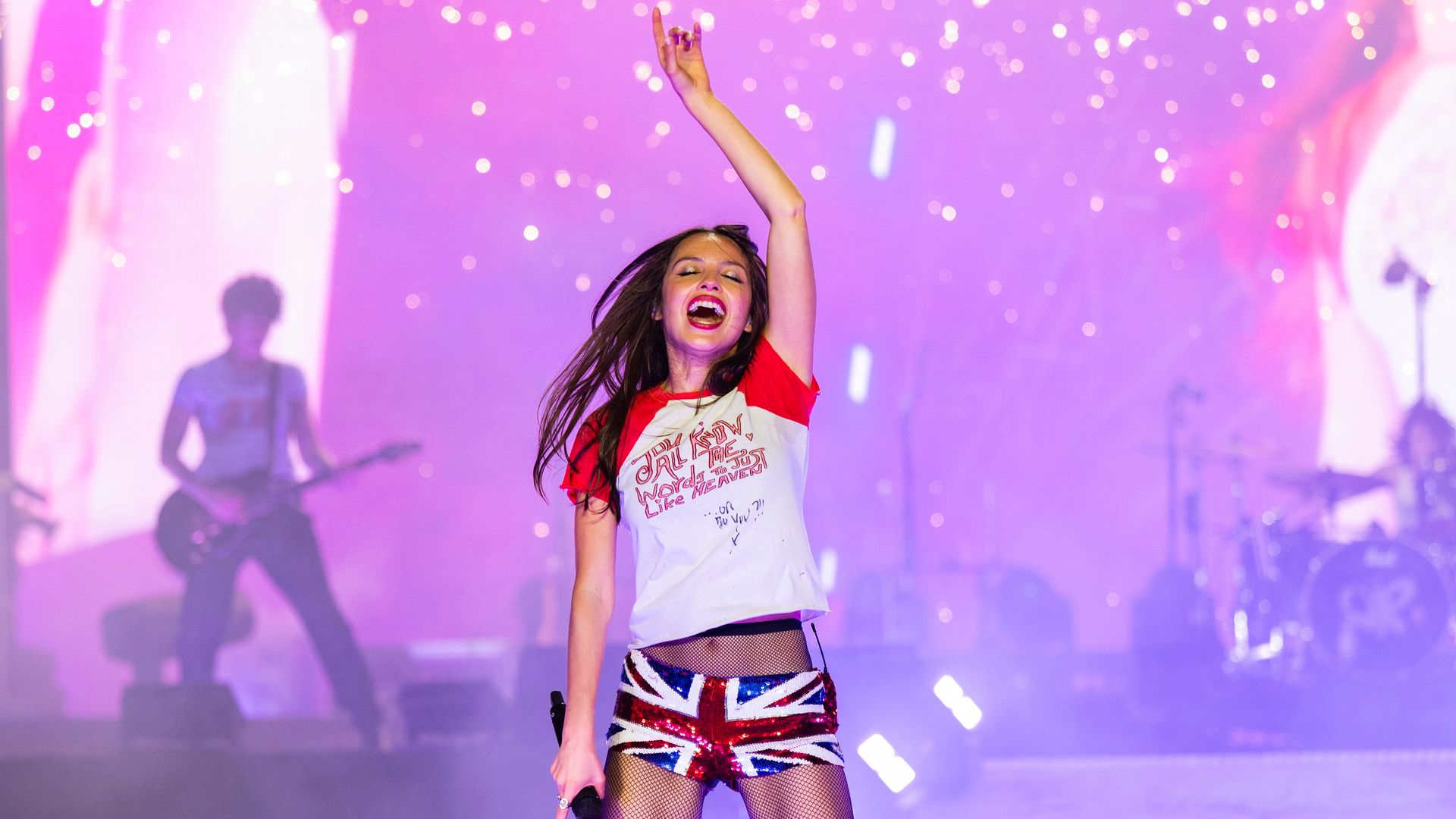 Glastonbury-Festival: Olivia Rodrigo lädt ihren Helden Robert Smith zum ...