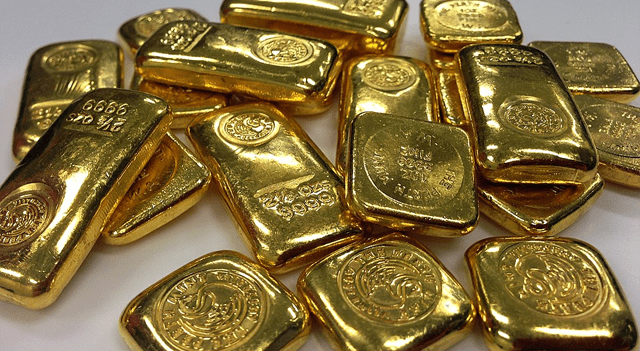 Gold powers to fresh record above $5,260/oz as safe-haven demand builds