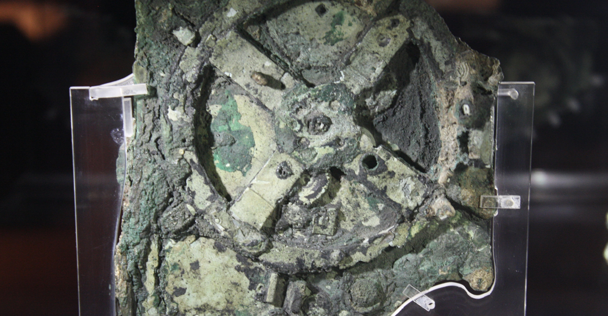 In 1901, sponge divers discovered a 2,000-year-old computer in a ...