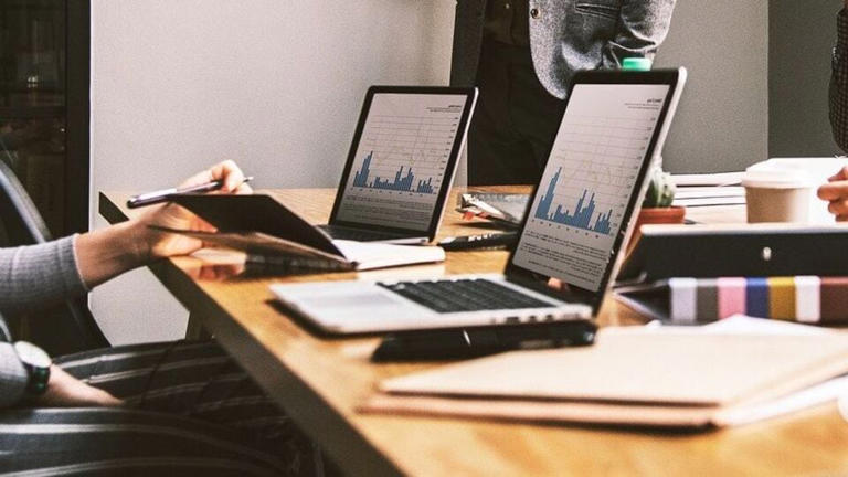 Cabinet approves ₹1 trillion each for employee-linked incentives, R&D