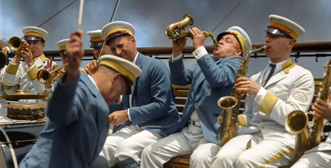 14 Colorized Photos From The Roaring Twenties