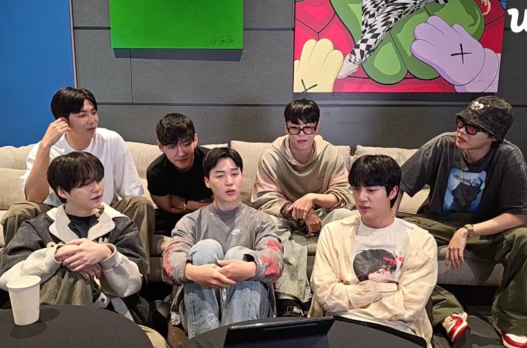 BTS Members Reunite for the First Time Since Military Discharges ...