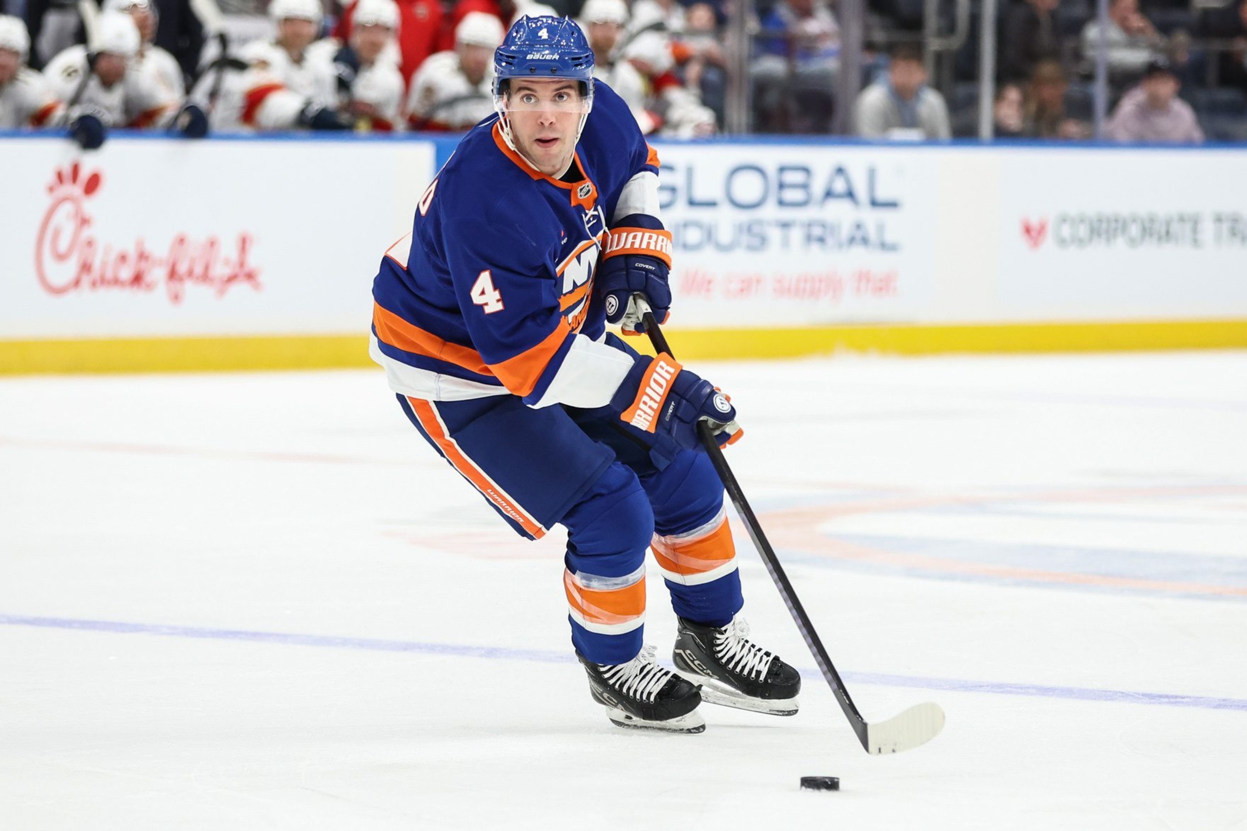 Islanders’ DeAngelo exits game against Blackhawks with injury