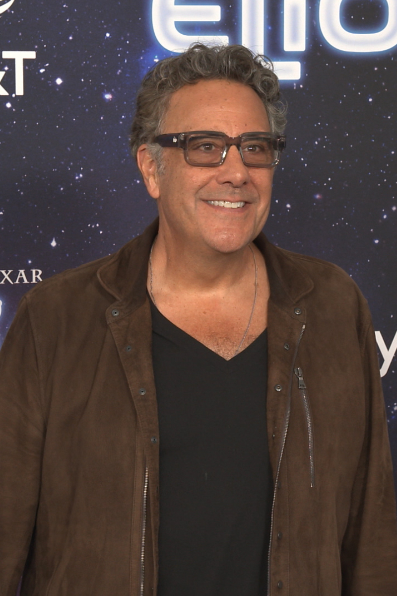 Brad Garrett, How Hollywood's Gentle Giant Turned Awkwardness Into Fame