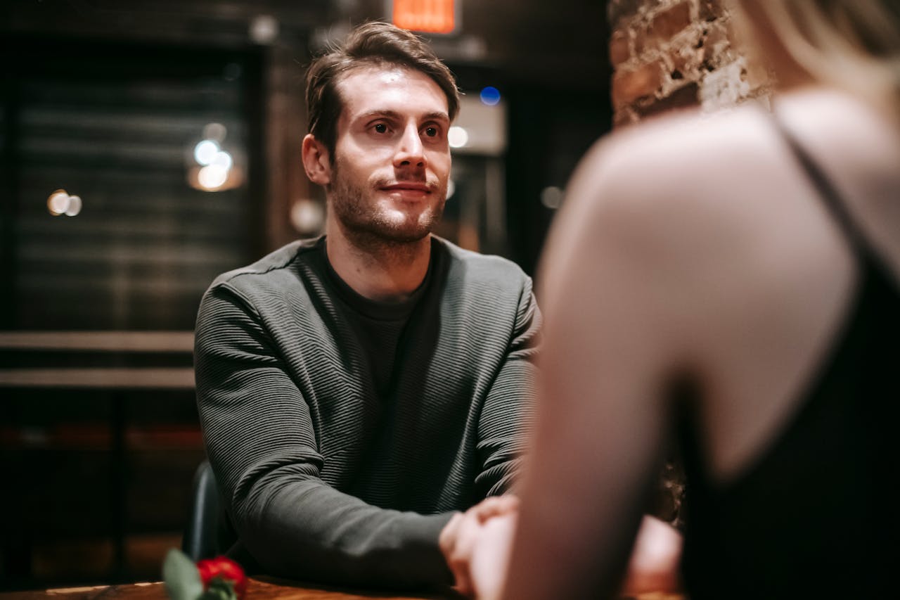 12 “Healthy” Relationship Behaviors That Are Actually Toxic