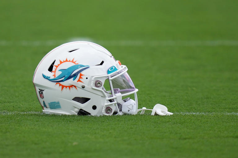 New York Jets at Miami Dolphins: Final injury reports for both teams