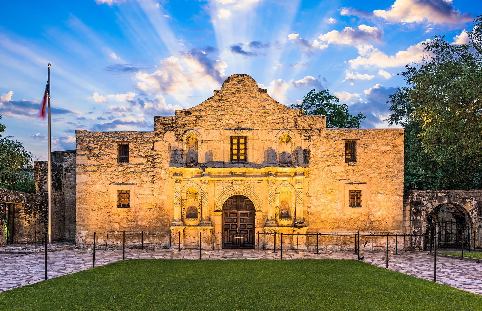 America’s Most Historic Buildings You Can Still Visit Today