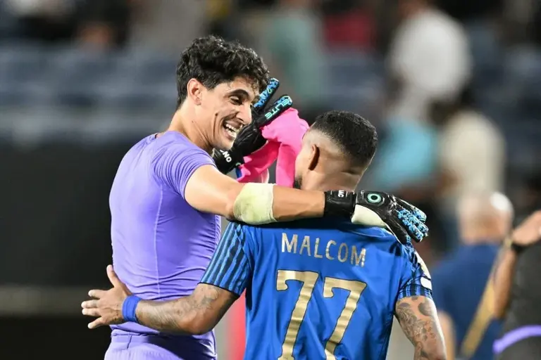 Yassine Bono shines as Al Hilal stuns Manchester City in Club World Cup ...