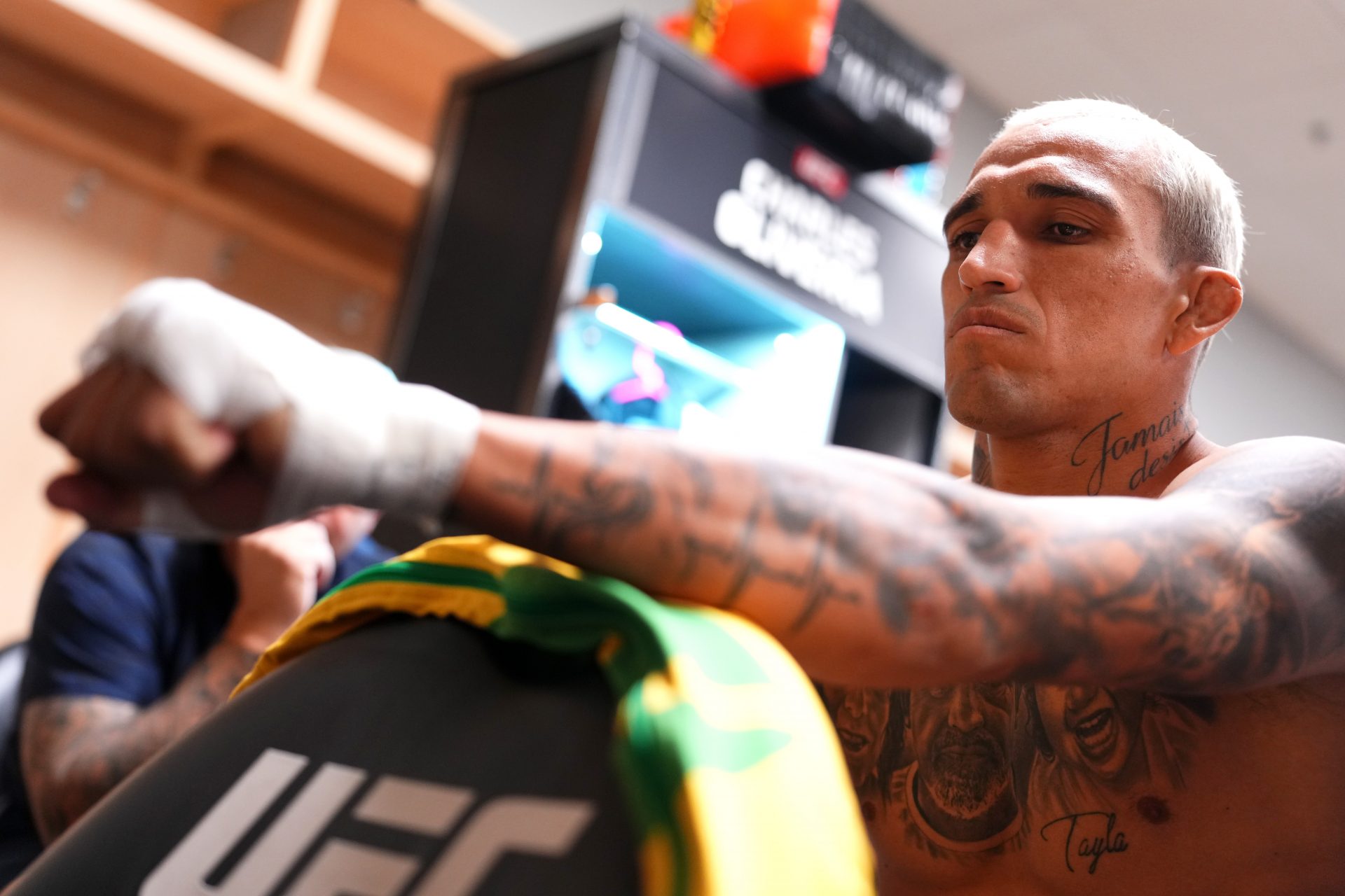 What is a 'roll cloud'? Bizarre weather phenomenon spotted in Portugal