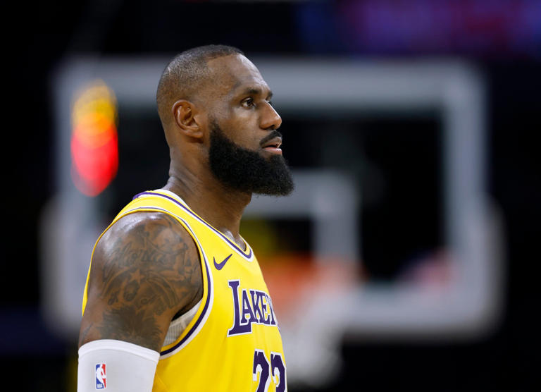 LeBron James Expected To Make Major Career Decision