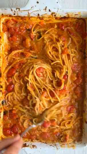 One-Pan Baked Spaghetti: The Ultimate Easy Recipe