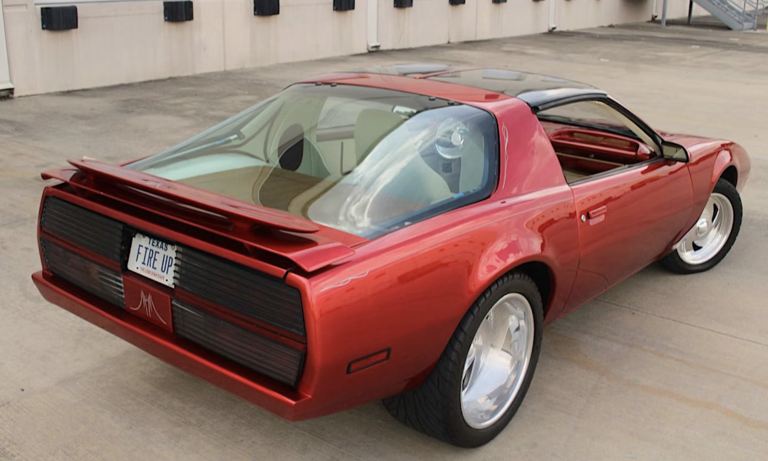 Custom LS3-Powered 1983 Pontiac Firebird Heads to Auction with No Reserve