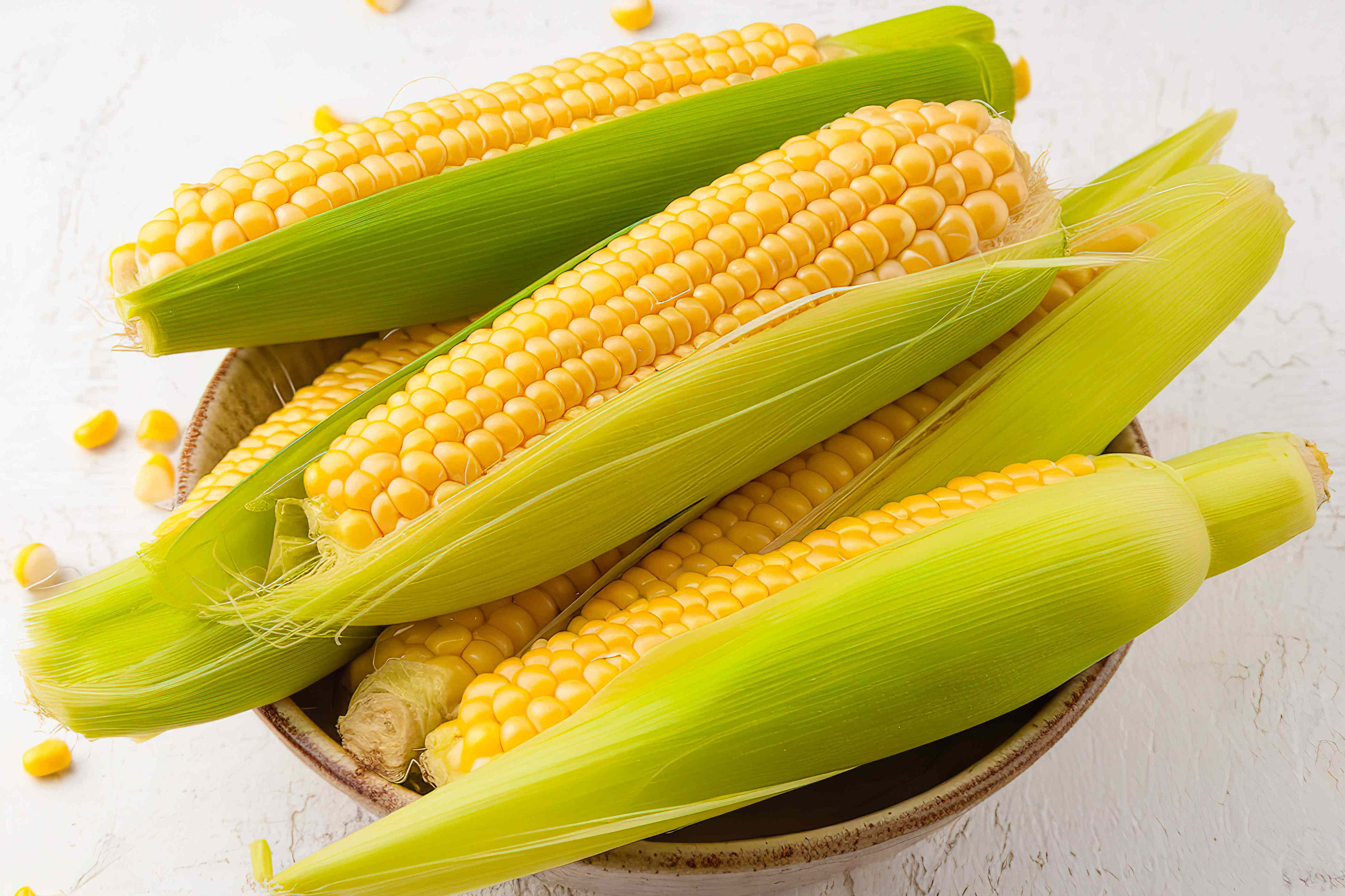 How To Wash Corn To Remove Dirt and Pesticides, According to an Expert