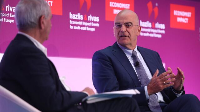 Δένδιας στον Economist: "Η Τουρκία είναι σύμμαχος στο ΝΑΤΟ, αλλά ακόμη ...