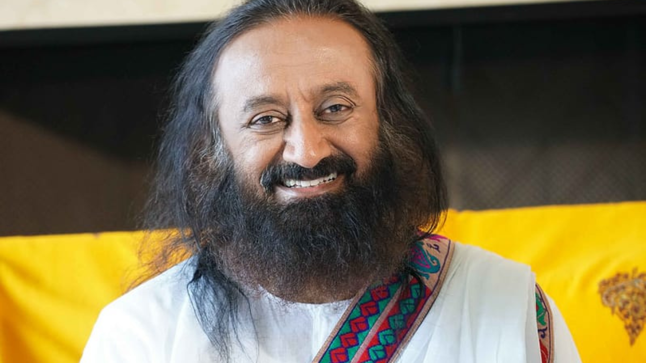 Sri Sri Ravi Shankar’s parenting advice: 11 quotes to raise happy ...