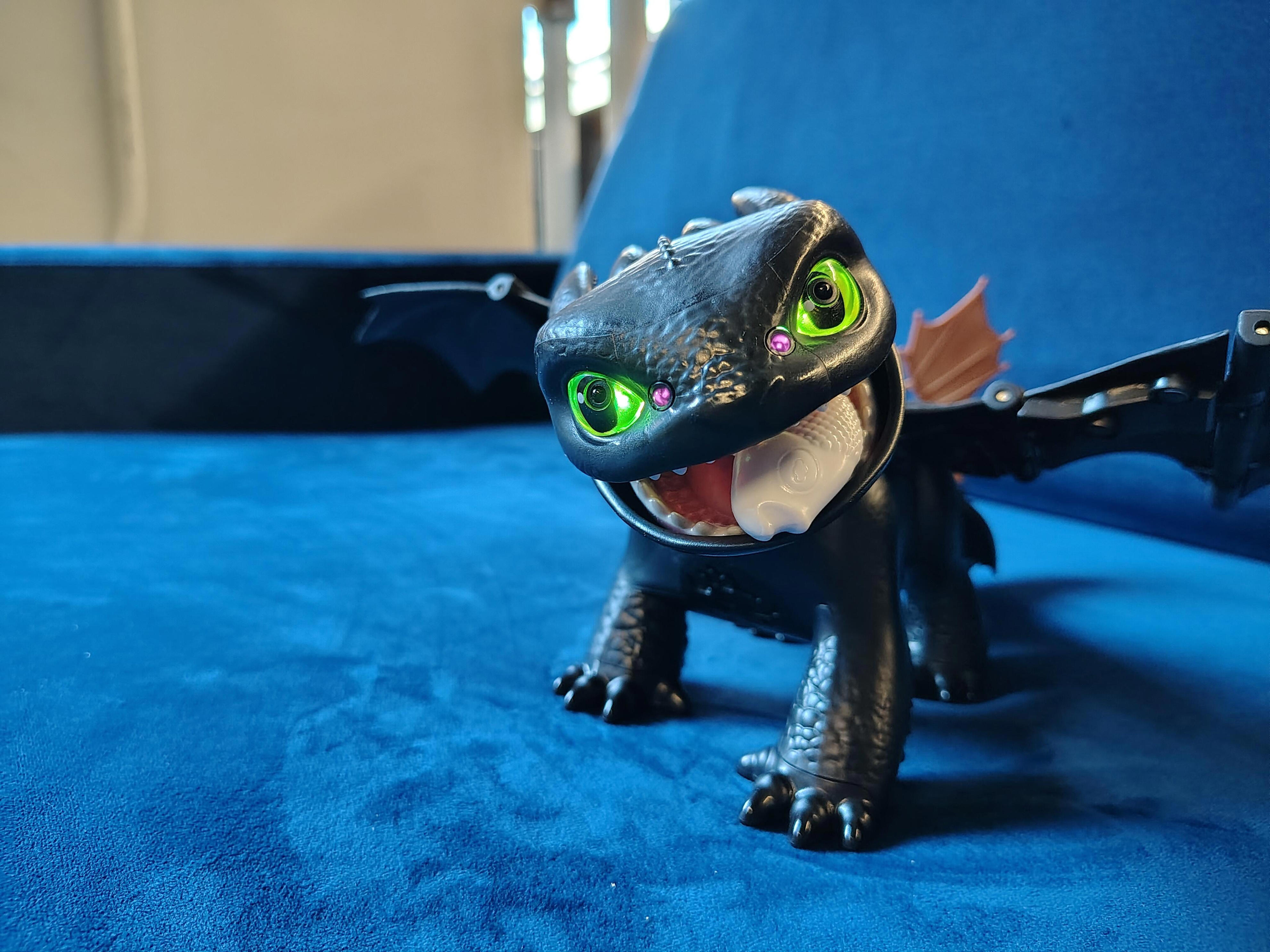 This Animatronic Toothless From 'How to Train Your Dragon' Is One ...