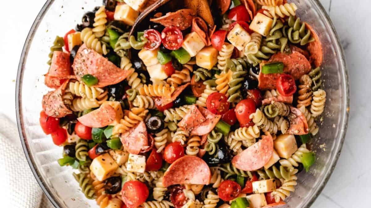 22 Homemade Pasta Salads That Belong On Your 4th of July Table