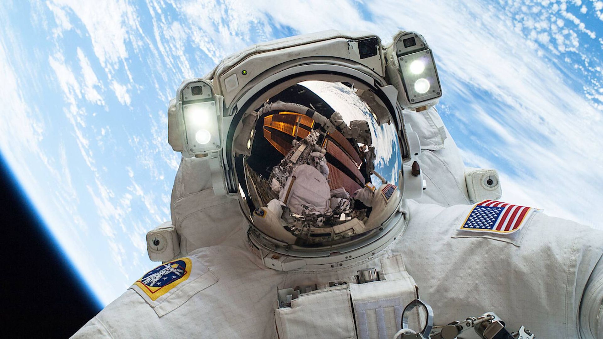 Netflix is adding the NASA channel featuring live space missions — and ...