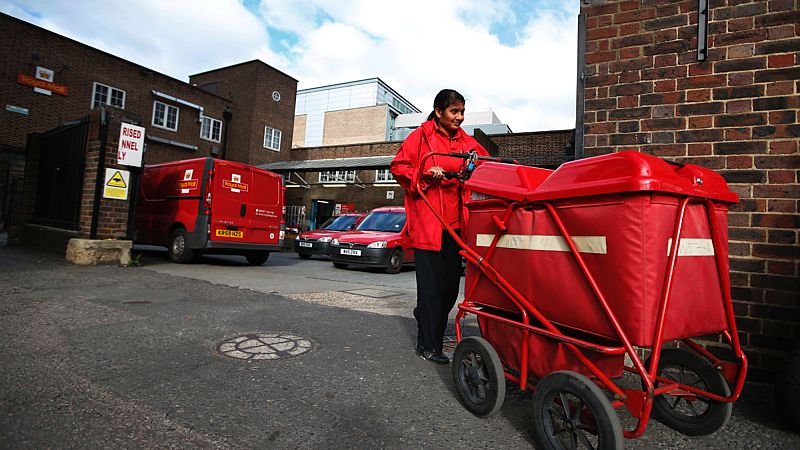 UK postal workers faced more than 2,000 dog attacks last year, Royal ...