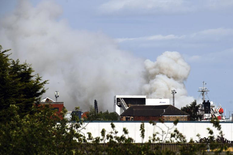 Albert Dock ship fire being treated as accidental as investigation ...