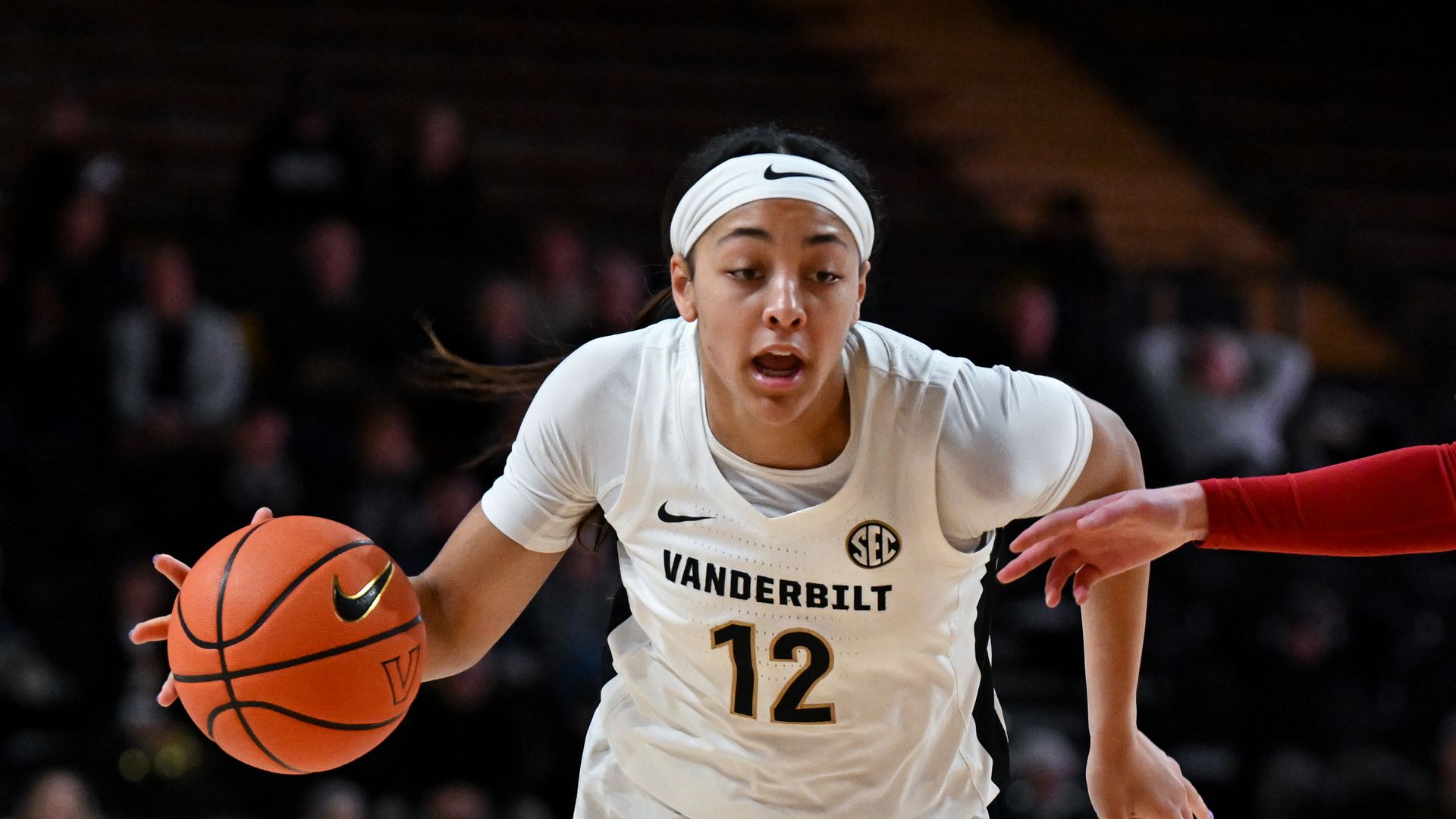 A top SEC women’s basketball player is now without a team. Can she ...