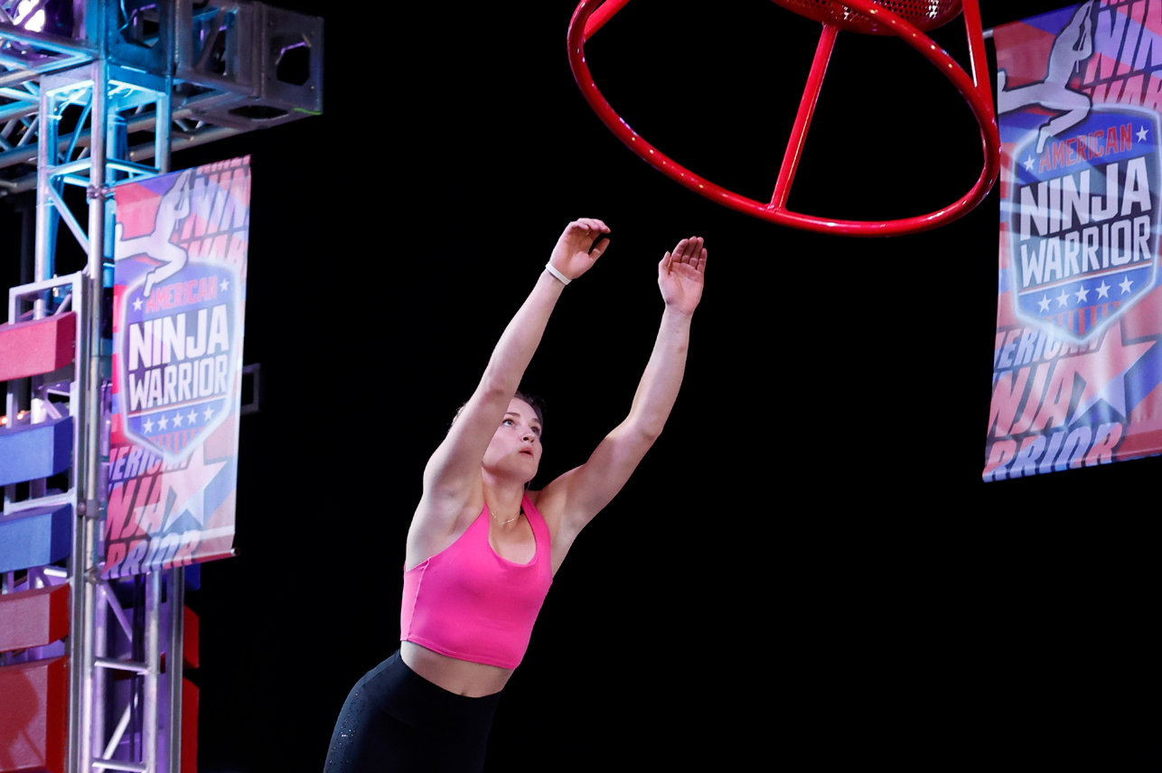 Taylor Greene Just Hit Her First Buzzer Of ‘American Ninja Warrior ...