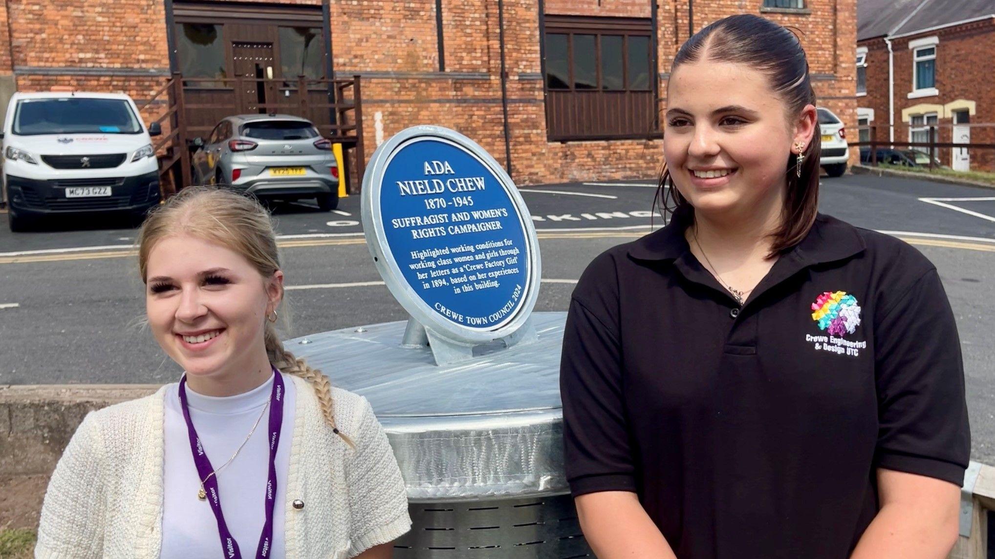 Young female engineers' plinth to honour activist