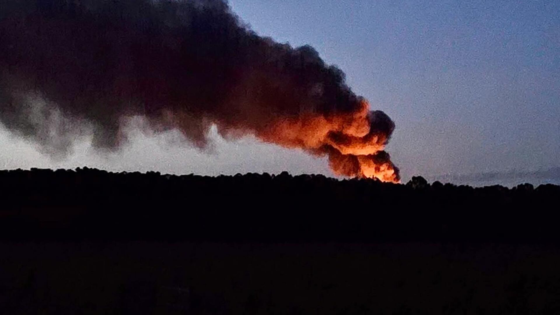 Massive barn fire in Alachua County causes over $1 million in damages