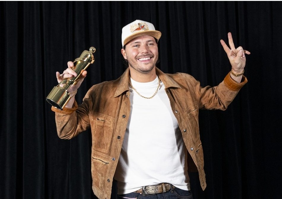 Canadian country star Josh Ross apologizes for calling the U.S. the ...