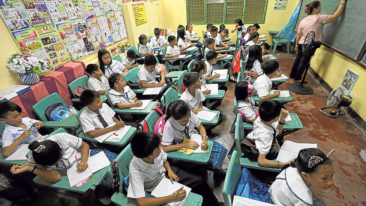 Makabayan refiles bill setting teachers’ basic pay at P50,000