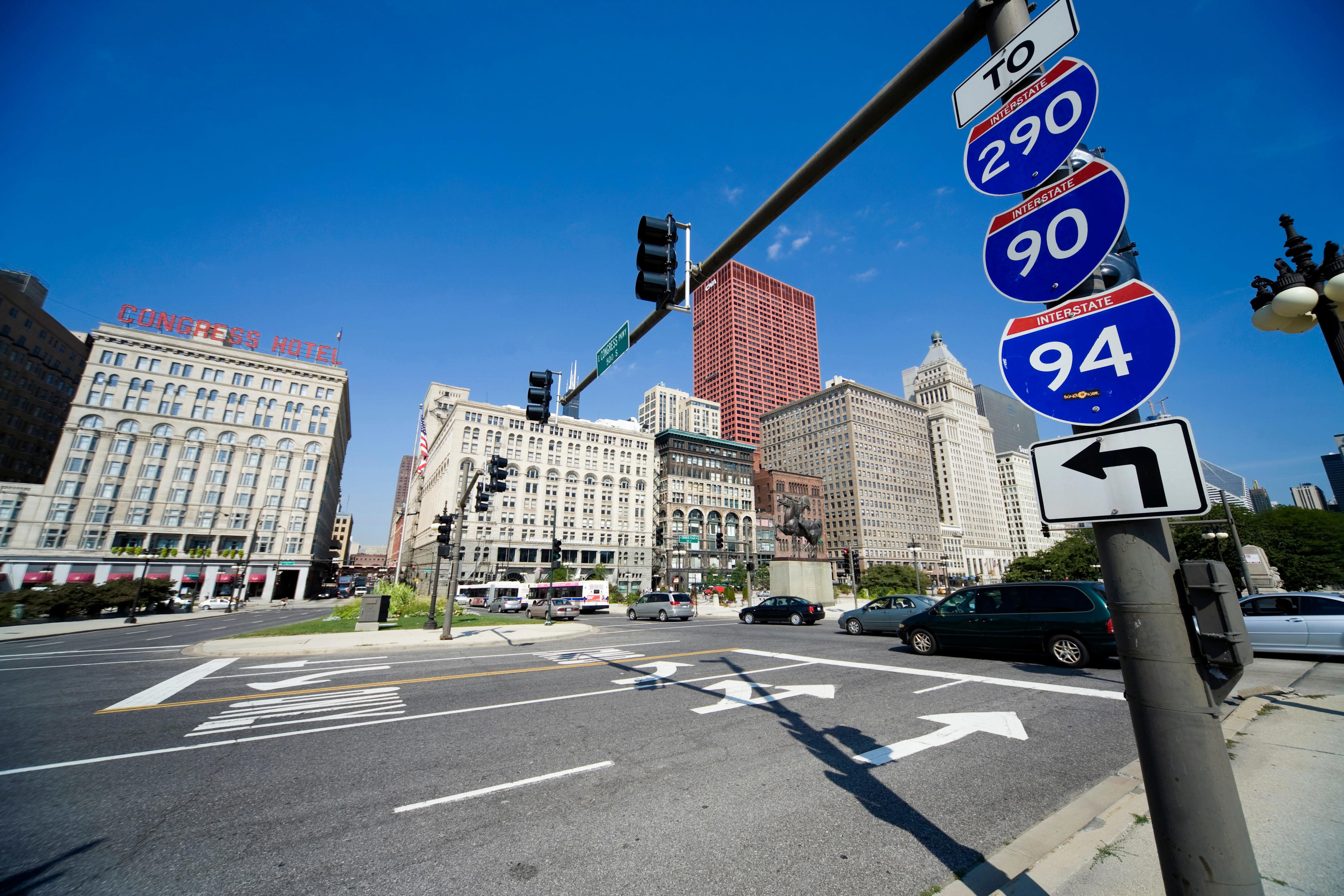 New speed cameras across Chicago begin issuing tickets