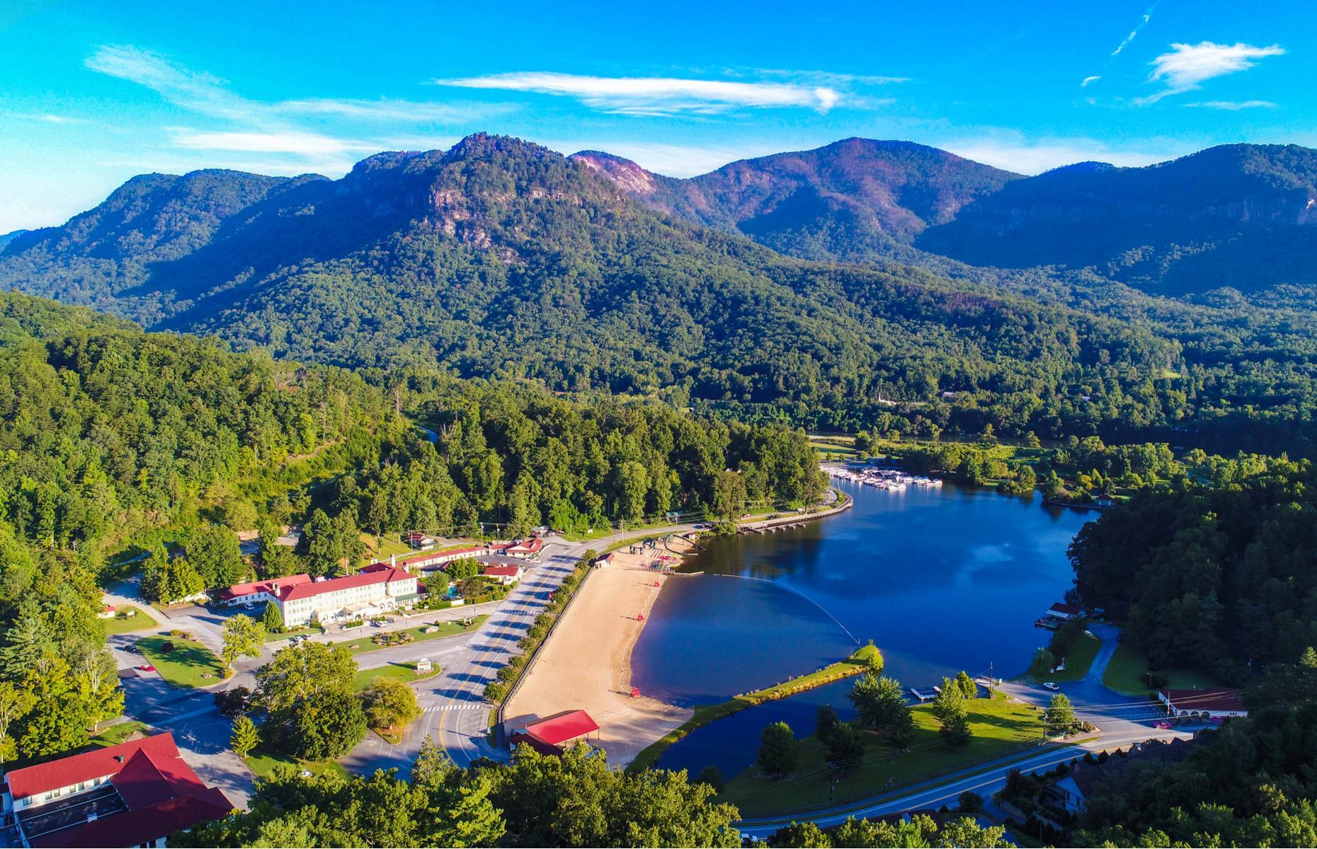 America's Most Charming Lakeside Towns, State By State