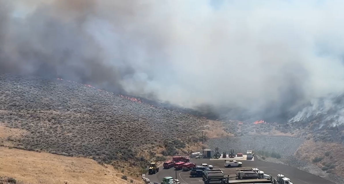 Barron Fire burning in Huffaker Hills in southeast Reno: What we know