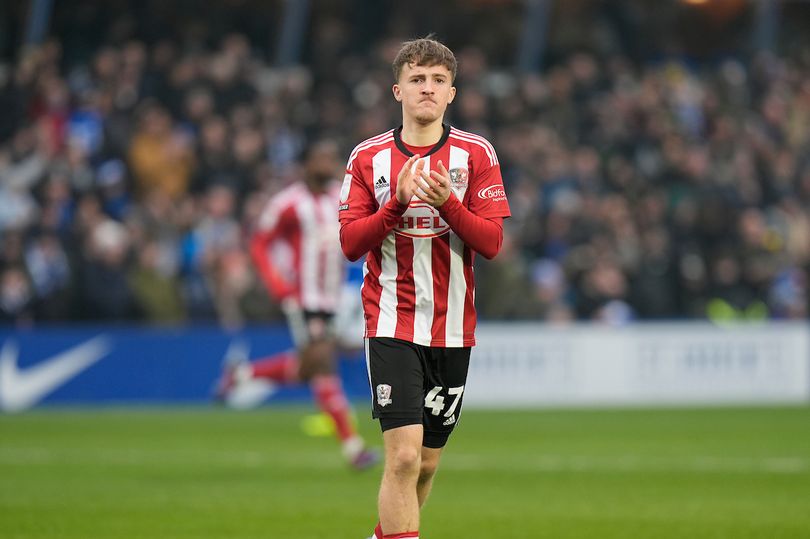 Jake Richards set to leave Exeter City after turning down contract