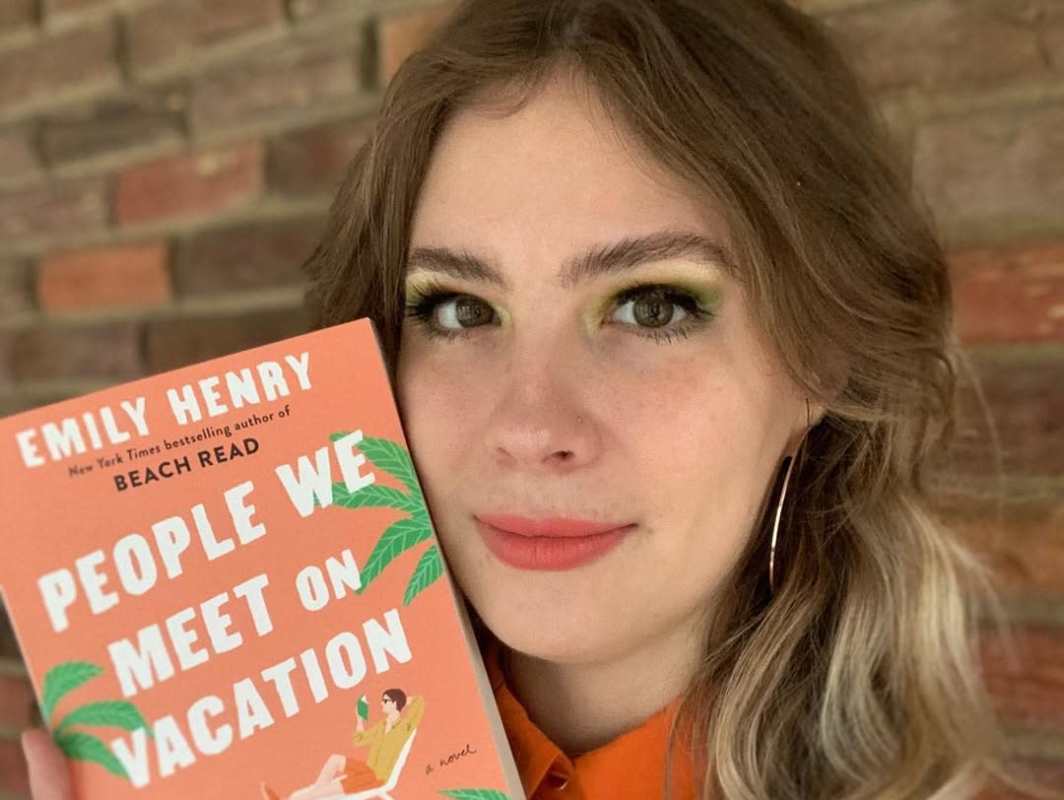 Romance Author Emily Henry Gives Exciting Update About ‘People We Meet ...