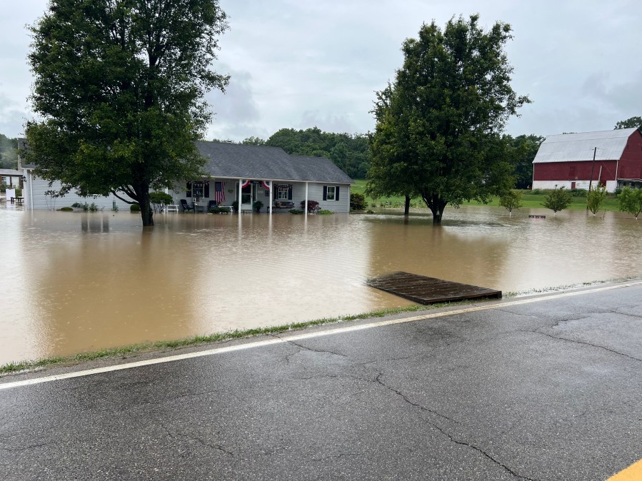 Heavy rains cause flooding in Ross County