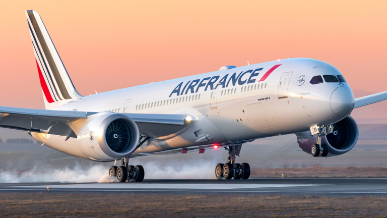 Air France A350 Chicago Flight Return Explained: What Went Wrong Mid-Flight