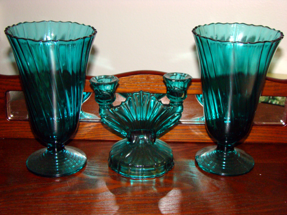 15 Most Popular Antique Glassware Styles and Their Origins