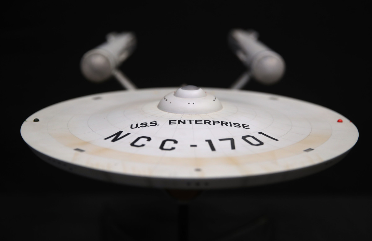 'Star Trek' Actor Dies at 90