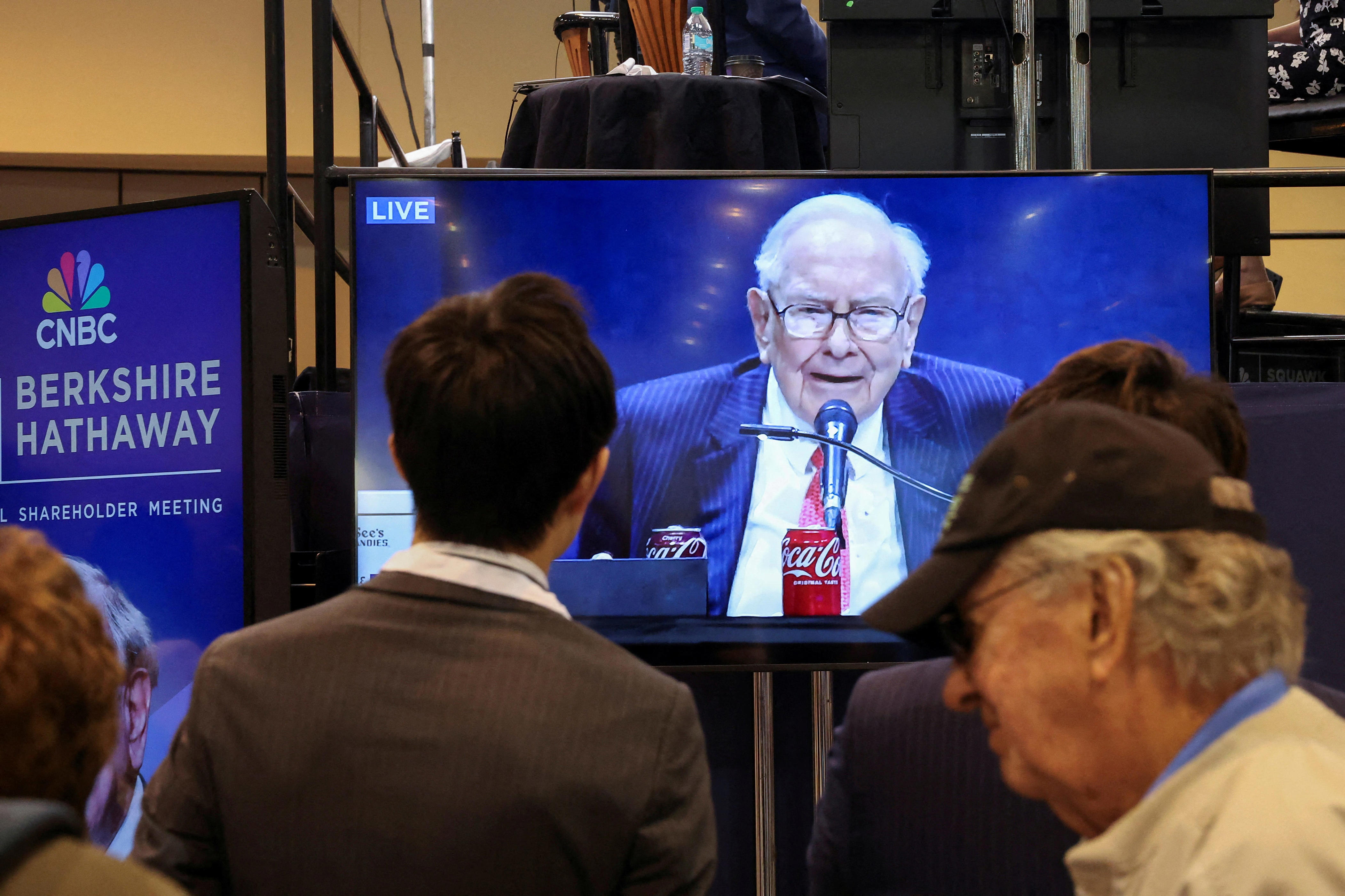 Warren Buffett just donated $6 billion worth of Berkshire Hathaway ...